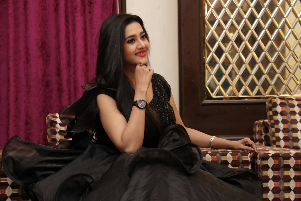 Barsha Priyadarshini Age, News, Movies, Height, Biography, & Wiki ...