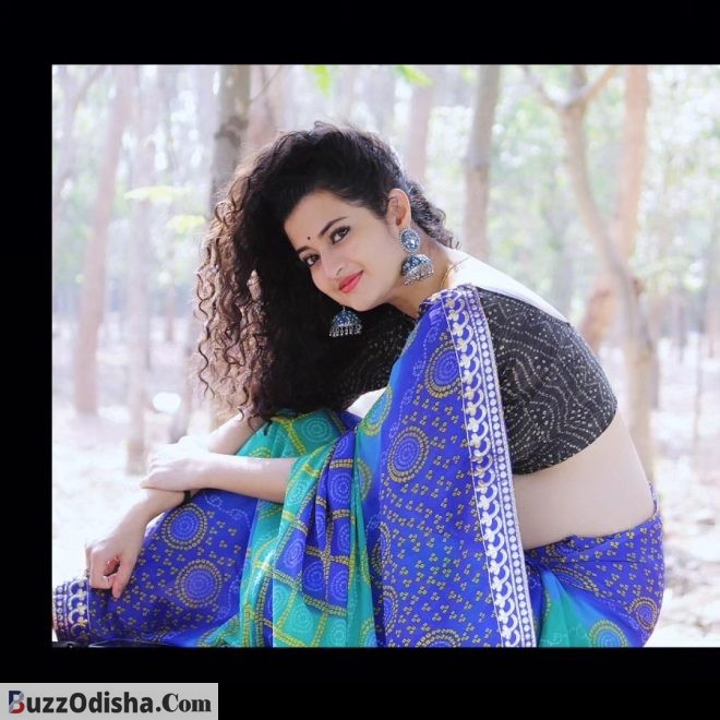 Anuradha Panigrahi Photos: Looks Bold and Beautiful in Sarees ...